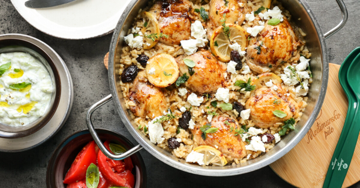 Grčka piletina s maslinama, rižom i feta sirom » Perutnina Ptuj